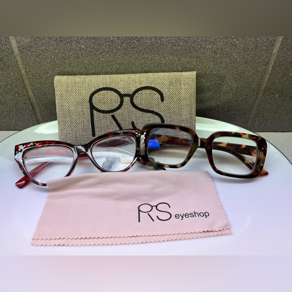 Accessories | Two Rs Readers 3 | Poshmark